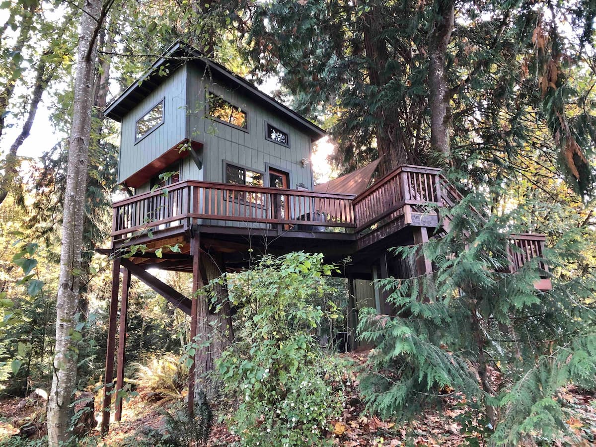23 Epic Treehouse Rentals in Washington State Worth Booking • Small ...