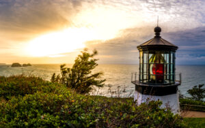 11 Lovely Oregon Lighthouses to Visit • Small Town Washington